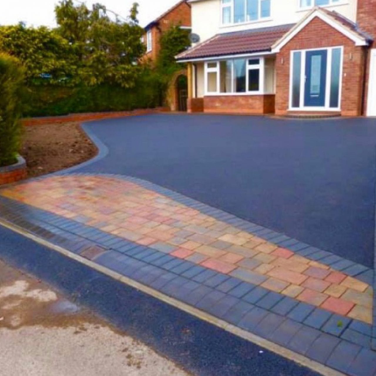 Tarmac Driveways - GR Road Surfacing